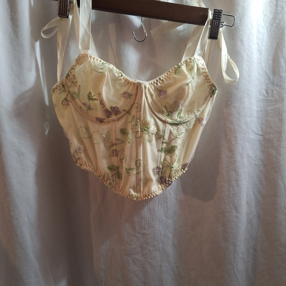 ROMWE | Tops | Romwe Floral Corset Fairy Core Small | Poshmark